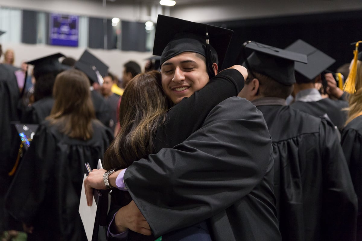 5 Emotions You'll Experience on Graduation Day
