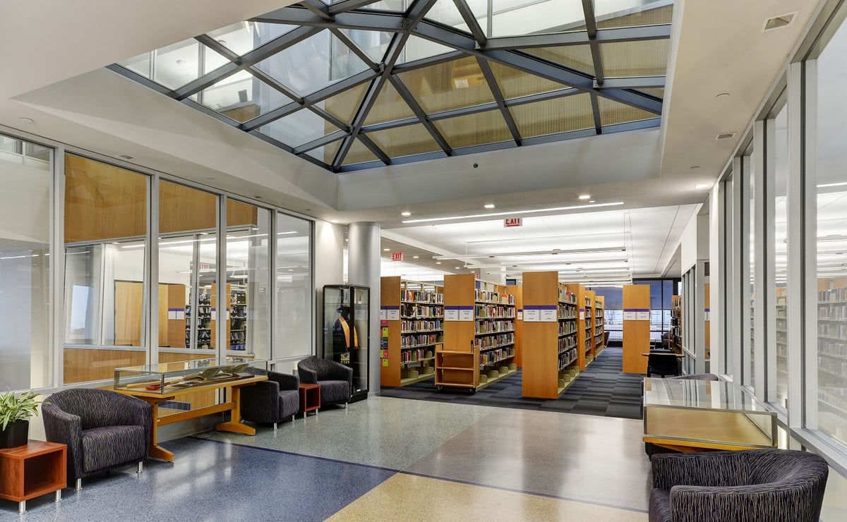 10 Ways JJC Students, Community Members Can Utilize the Library’s Services
